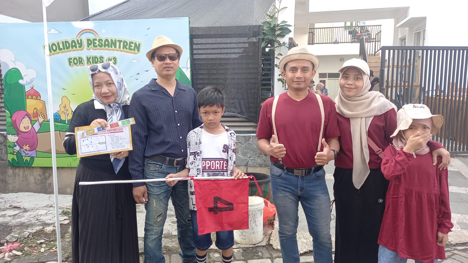 "Amazing Race" Semarak Indonesia ke-80 di Bukit Cemara Tidar: Penuh ...